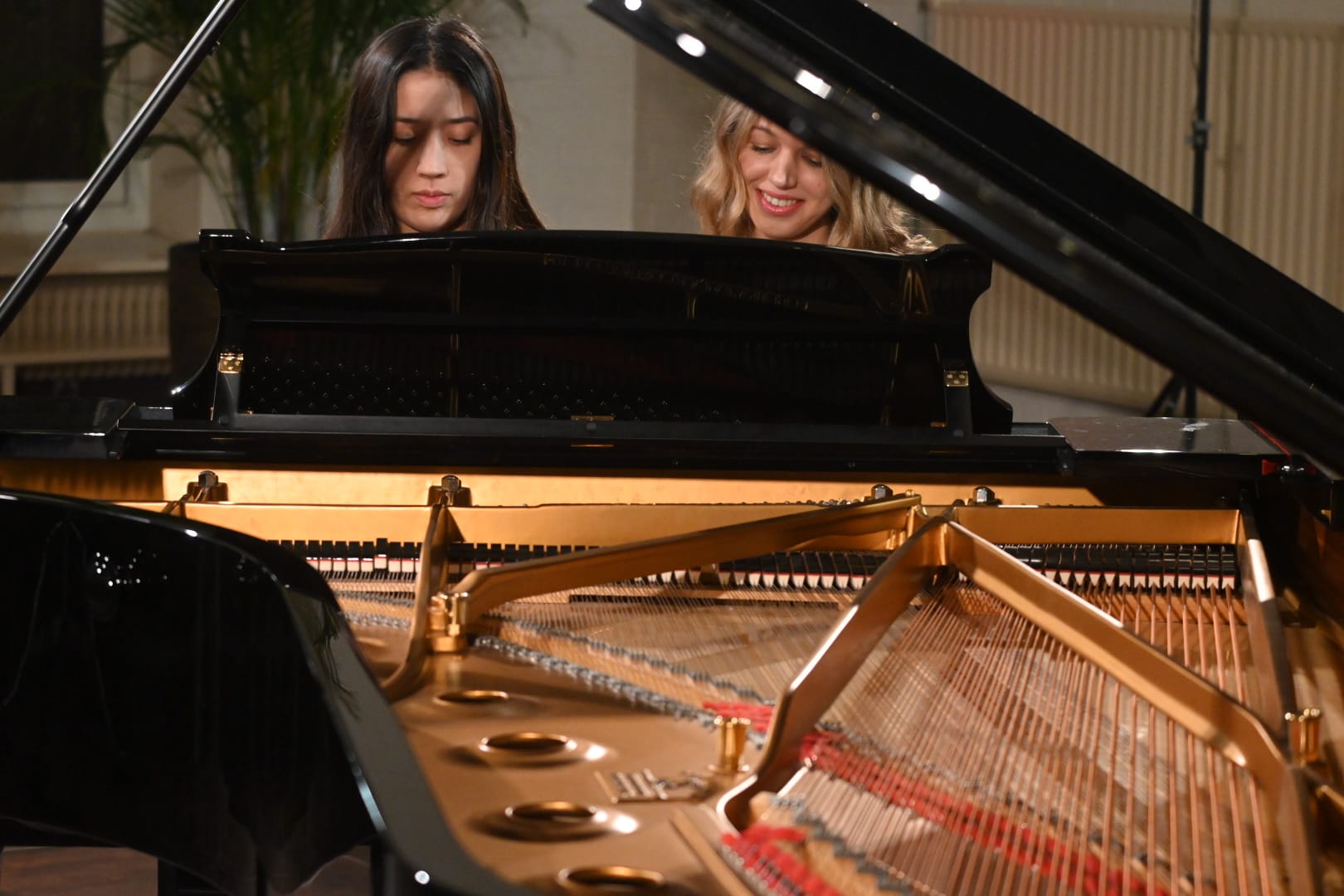 Pianoduo Marianne en Maureen in Puttershoek - Flying Eagle oog voor uw ...